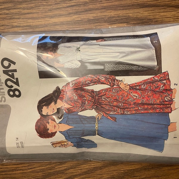 Vintage 1970's Mini Dress and Smock Pattern---simplicity 9800---size 8 ...