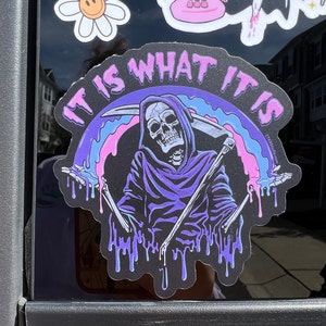 VS067 Worm on a String Medusa Vinyl Sticker / Y2K Kidcore - Etsy