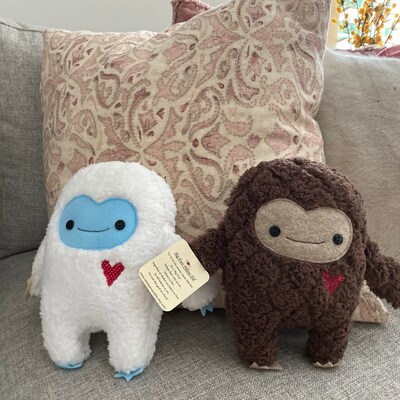 Big Foot Stuffed Toy, Big Foot Plushie, Kawaii Big Foot Plush Doll ...