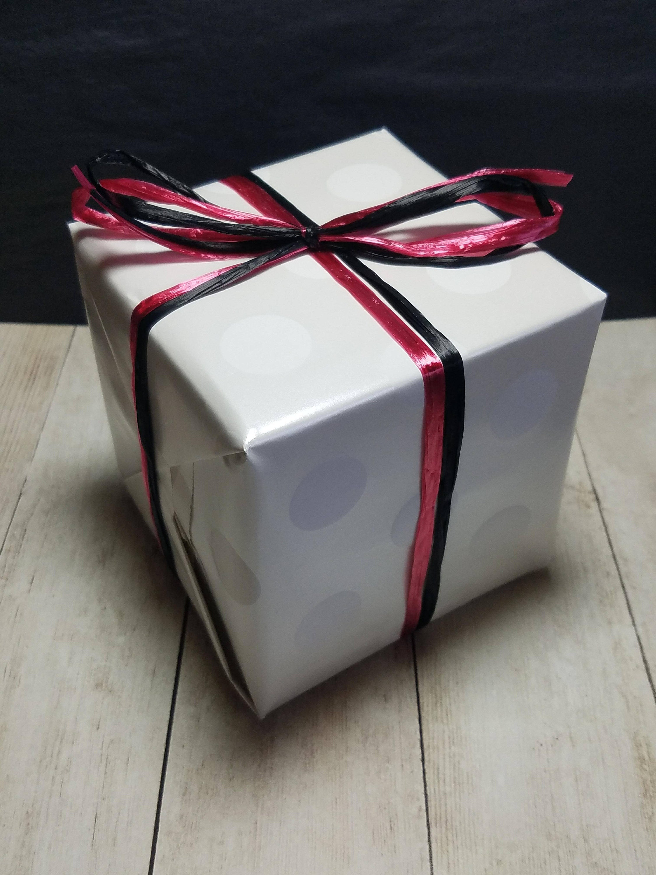 I'm Getting Meowied Cat Themed Wedding 21oz Wine Glass, Pint, Pilsner ...