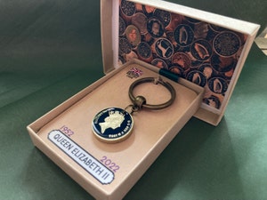 Lucky Silver Sixpence Keyring / Old Irish Coin / Greyhound & Harp /1928 ...