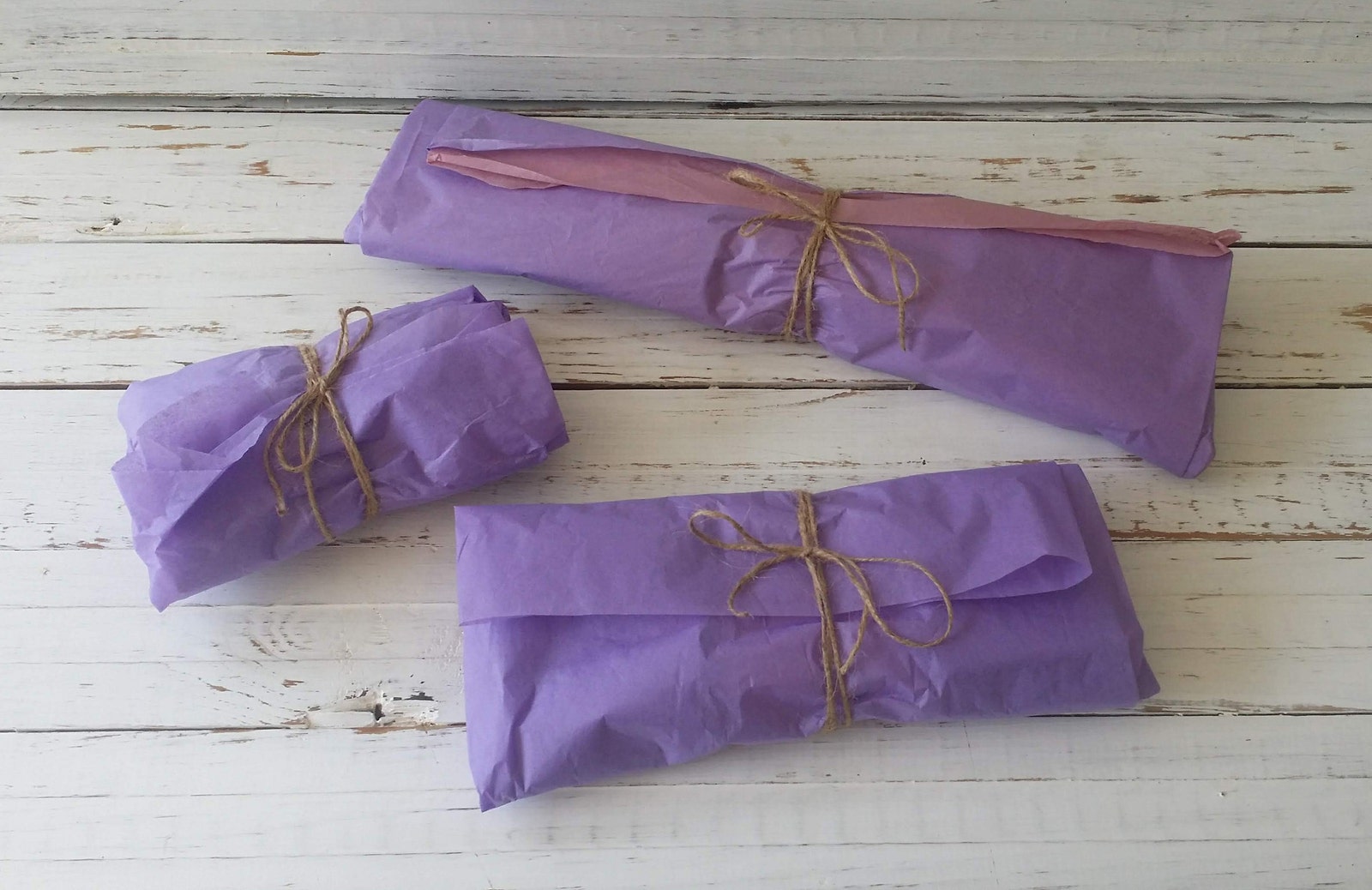 Decorative Minature 3 Tier Shelf House Shaped Shelf Green Roof and ...