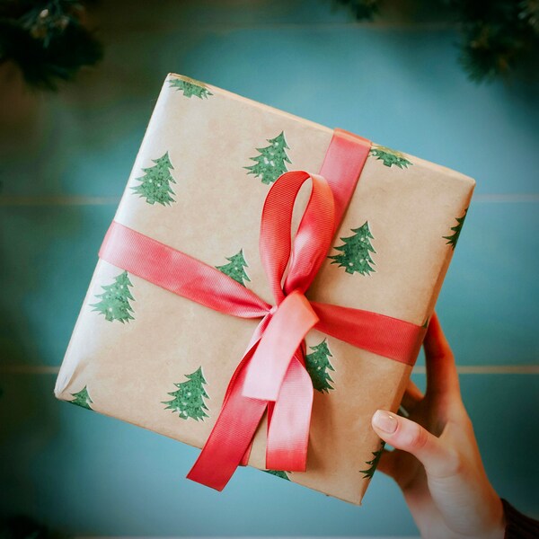 Colombian Artisan Snack and Candy Gift Box - Taste of Colombia Basket ...