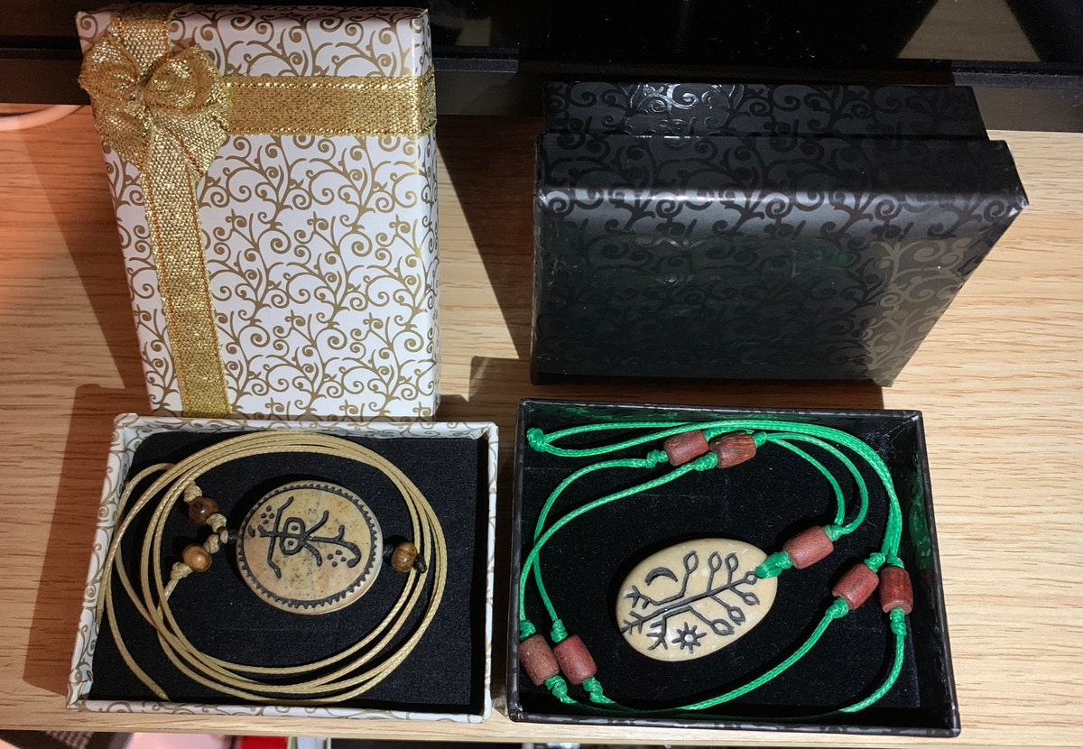 Stickman-hand Carved Pebble Necklace Engraved Sea Stone Rock Pendant ...