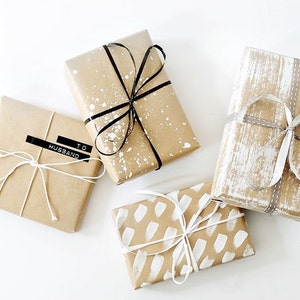 Lascaux Cave Art, Prehistoric Cave Painting, Paleolithic Art ...