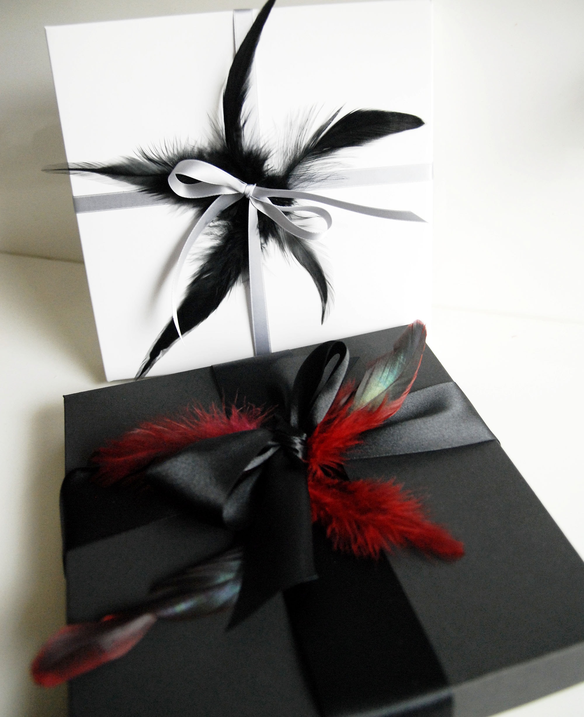 NET MASK RED Eye / Face Mask Made of Red Hat Tulle and Double Face ...