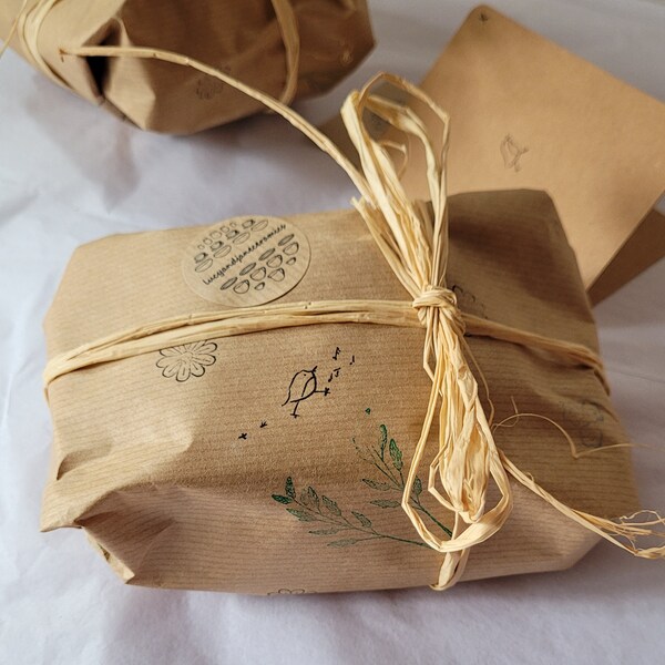 House Bud Vase With a Robin or Blue Tit Bird & Musical Notes Small Hand ...