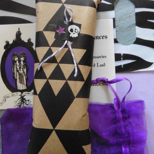 Jeanne Seymour Dark Red Tudor Pearl Necklace, Historical Necklace ...