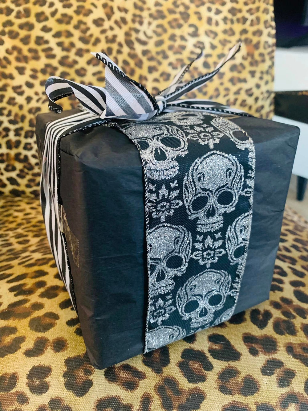 Skull Planter Pot, Gothic Planter, Goth Christmas Gift, Gothic Decor ...