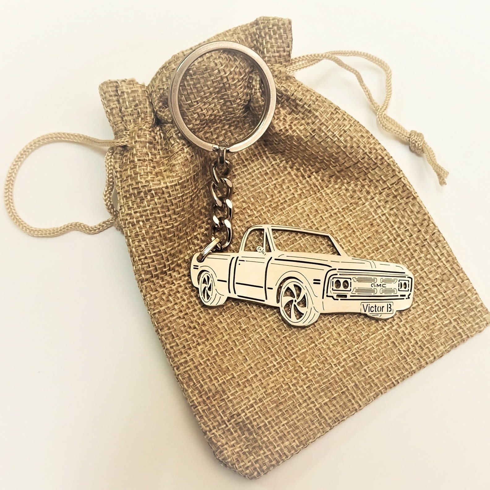 Creating a New Model of Keychain From Picture Take an UNIQUE Keychain ...