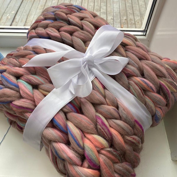 Dorm Room Chunky Knit Blanket – Merino Wool Throw for College Students ...