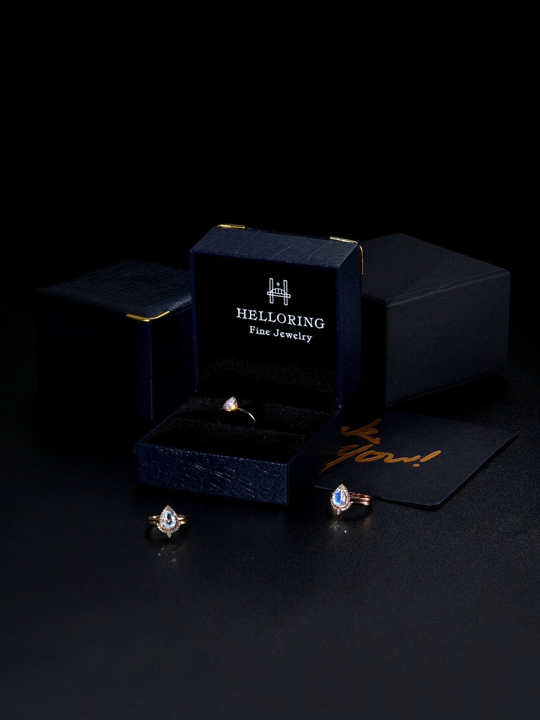 Round Cut Emerald Engagement Ring Cluster Diamond, Unique Bridal Ring ...