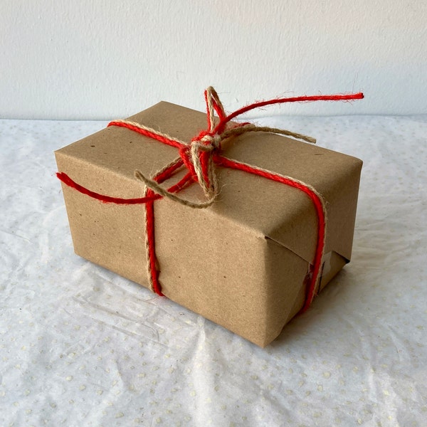 Vintage Plastic Canvas Hand Stitched Box / 1970s Green Trinket Box With ...