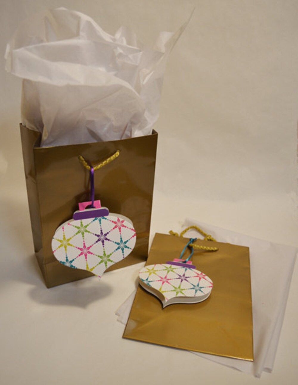 Dignified Adult Bib, Napkin at Your Neck, Stain Resistant, Machine ...