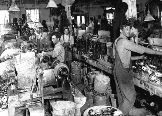 Mother-of-Pearl Buttons From the Banks of the Mississippi | Etsy