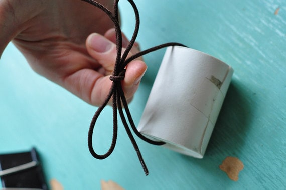 How-Tuesday: Make a Hanging Notepad | Etsy