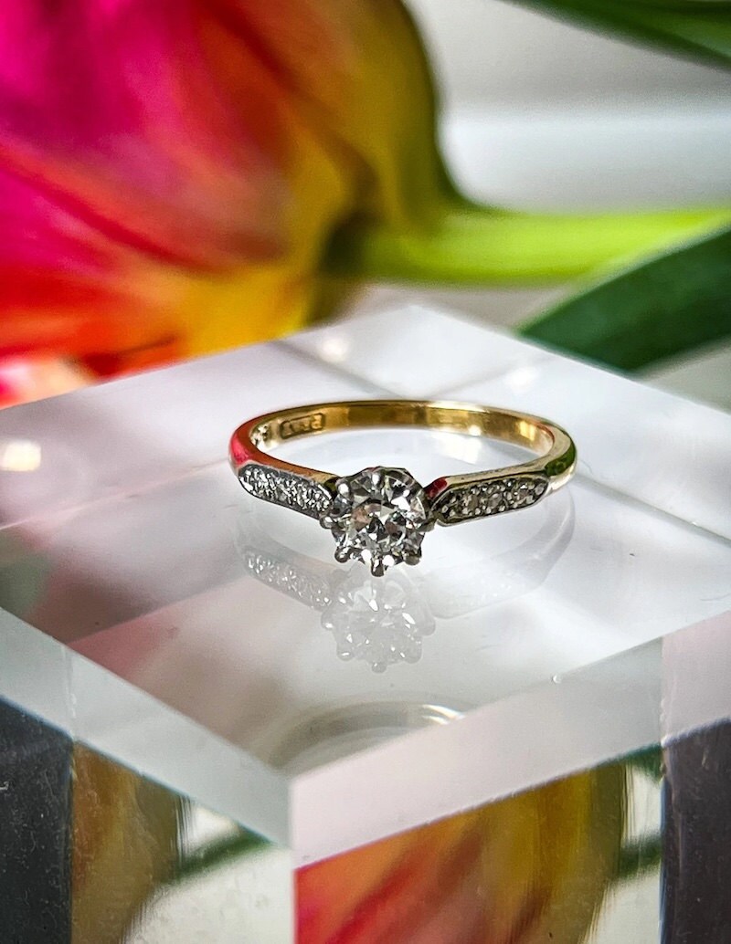 25 Best Wedding Rings: Unique Wedding Ring Styles | Etsy