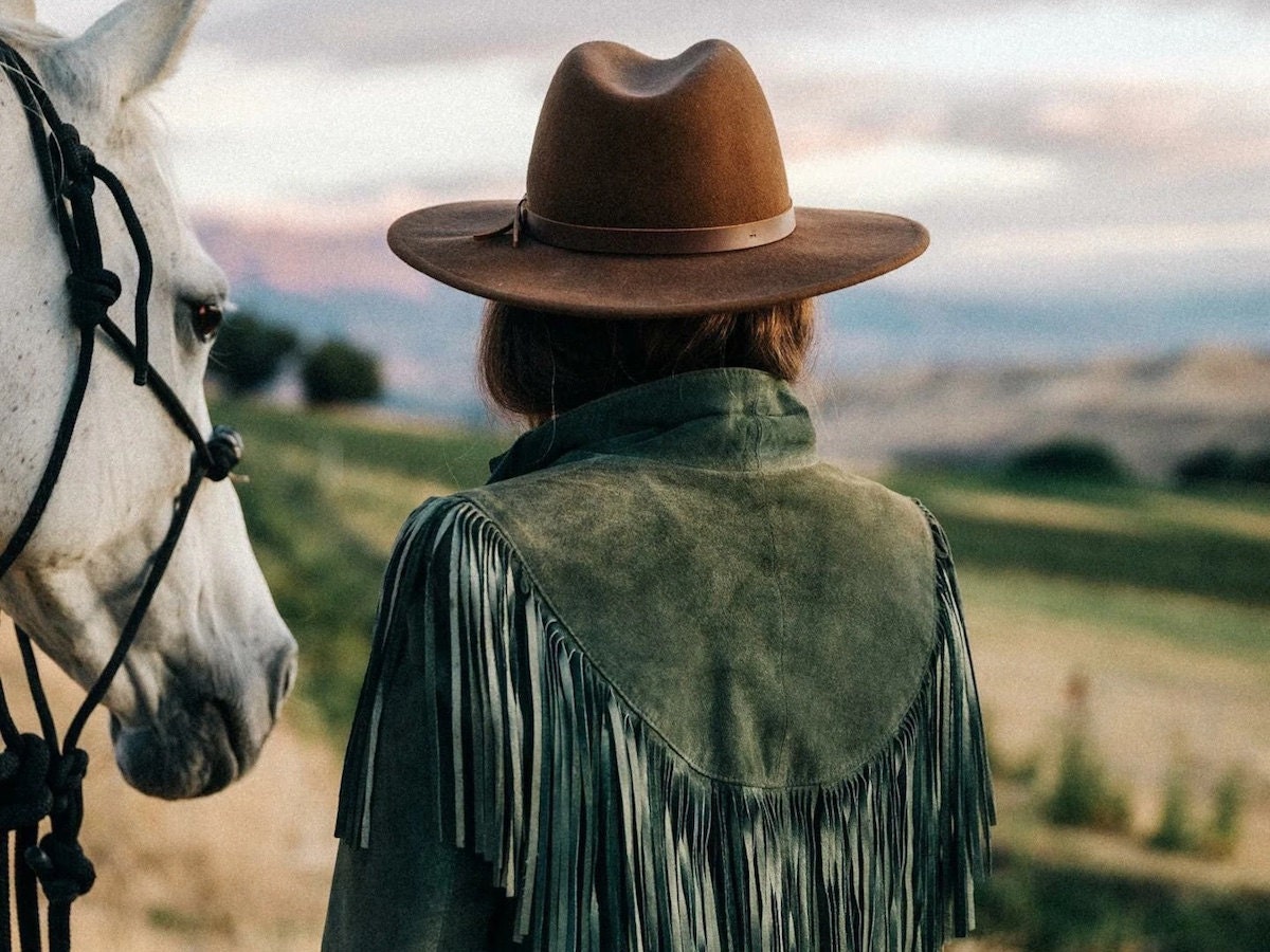 Women's Western Style Clothing: Styling Tips + Product Picks | Etsy