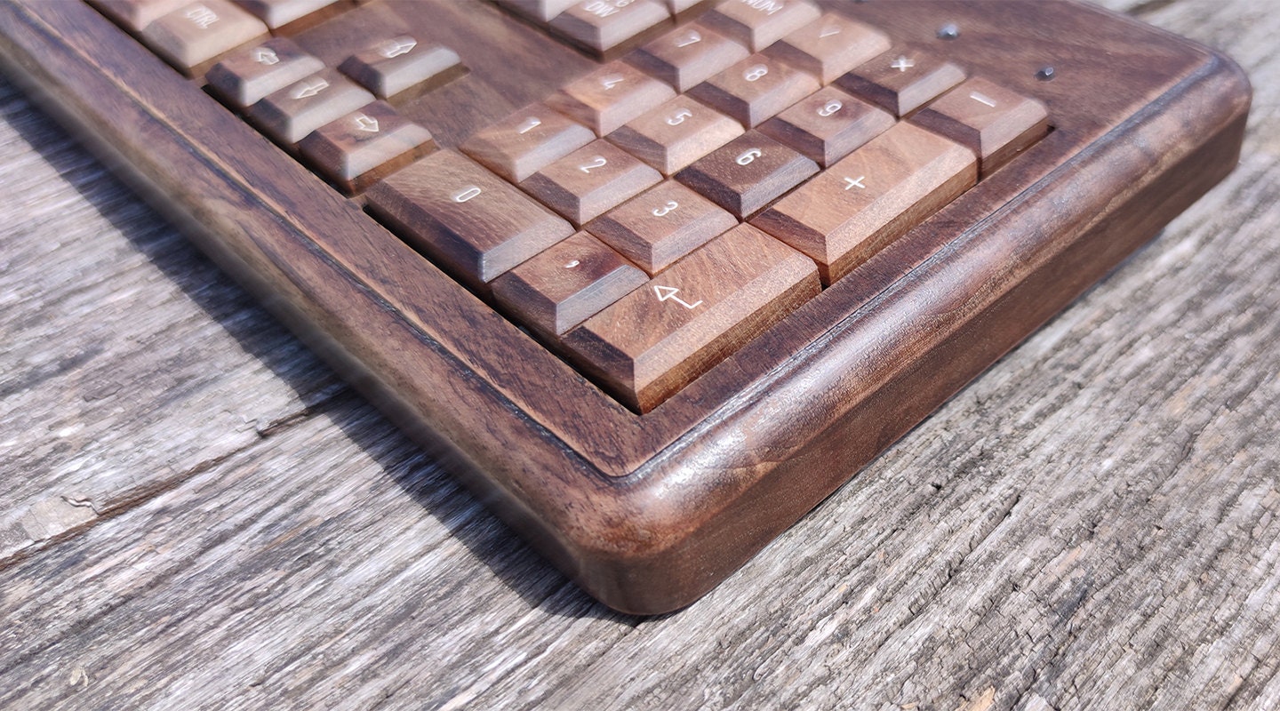Gallery - Wooden Mechanical Keyboards - CroLander