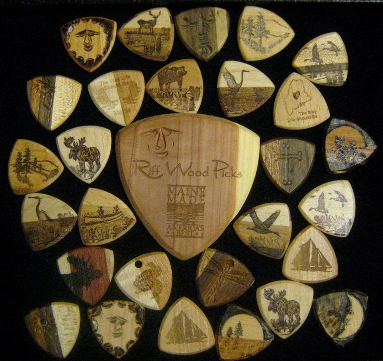RiffWoodPicks - Etsy