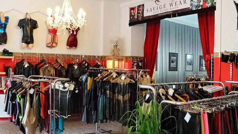 SavageWearLatex - Etsy.de