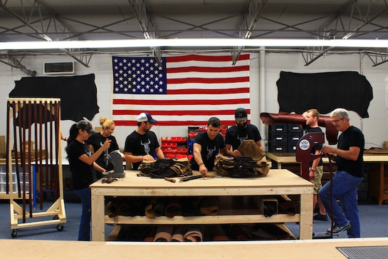 AmericanBenchCraft - Etsy