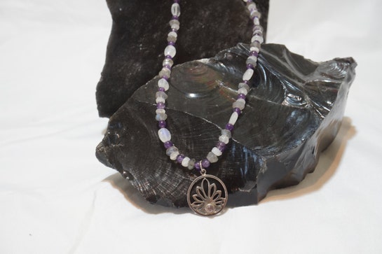 MineralEssence - Etsy