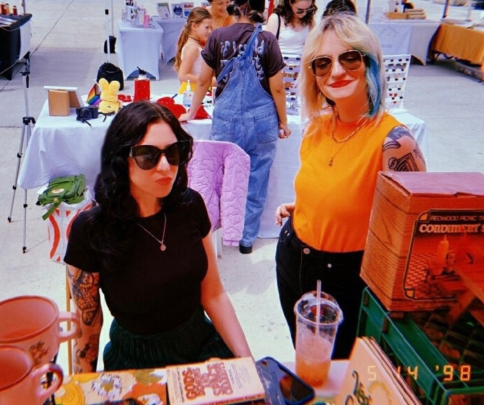 TRANSISTOR SISTERS VINTAGE