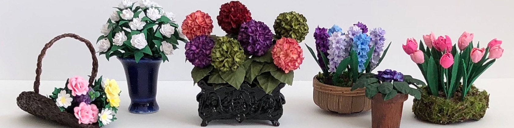 Artist made 1/12th scale miniatures by LilaciaMiniatures on Etsy