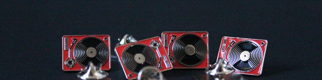 QPin (Ships from: Spain) - Etsy