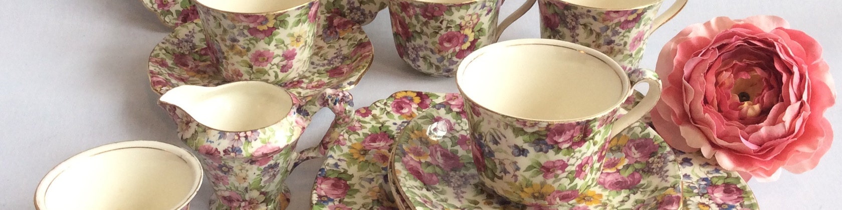 Unique antiques and Funky Vintage objects by Victoriantovintage