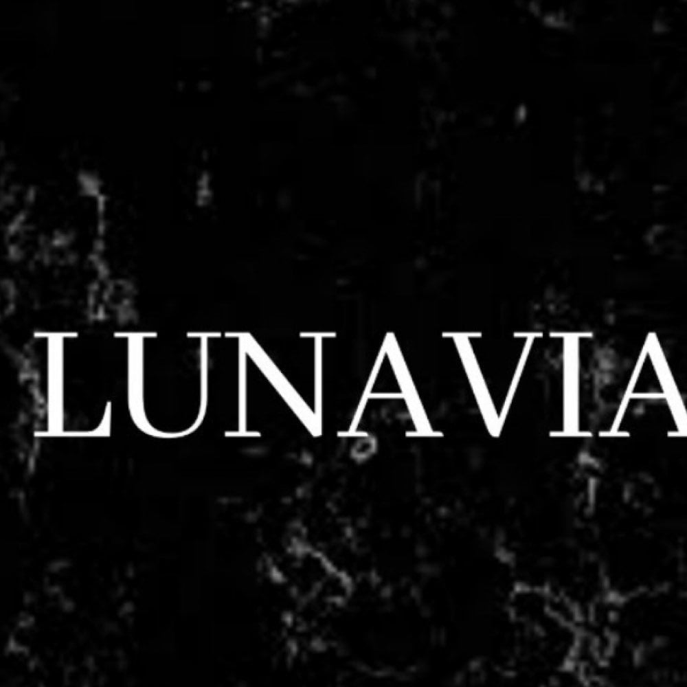 LUNAVIA - Etsy