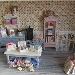 WyrnasMiniatureB - Etsy