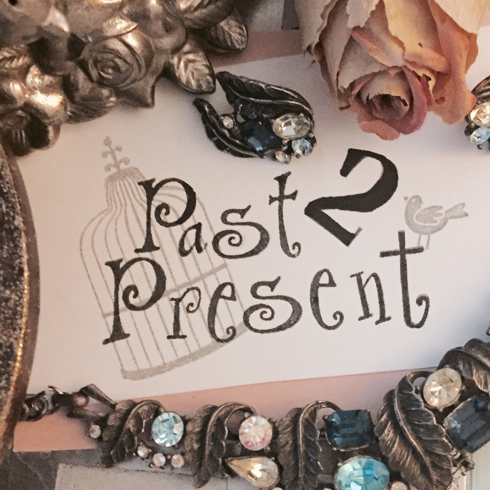 Past2Presentasis - Etsy