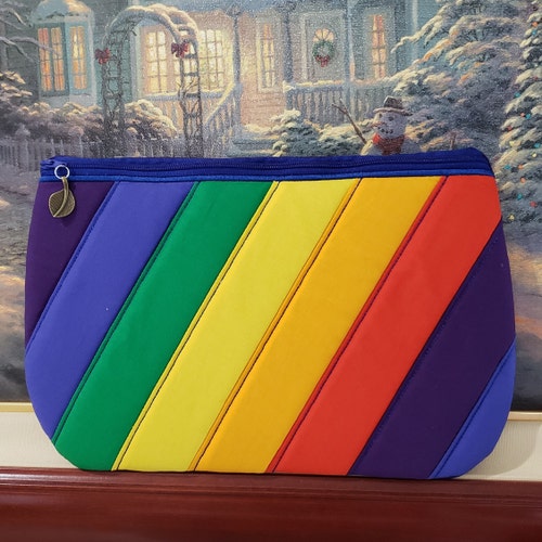 DoDare2BDifferent - Etsy