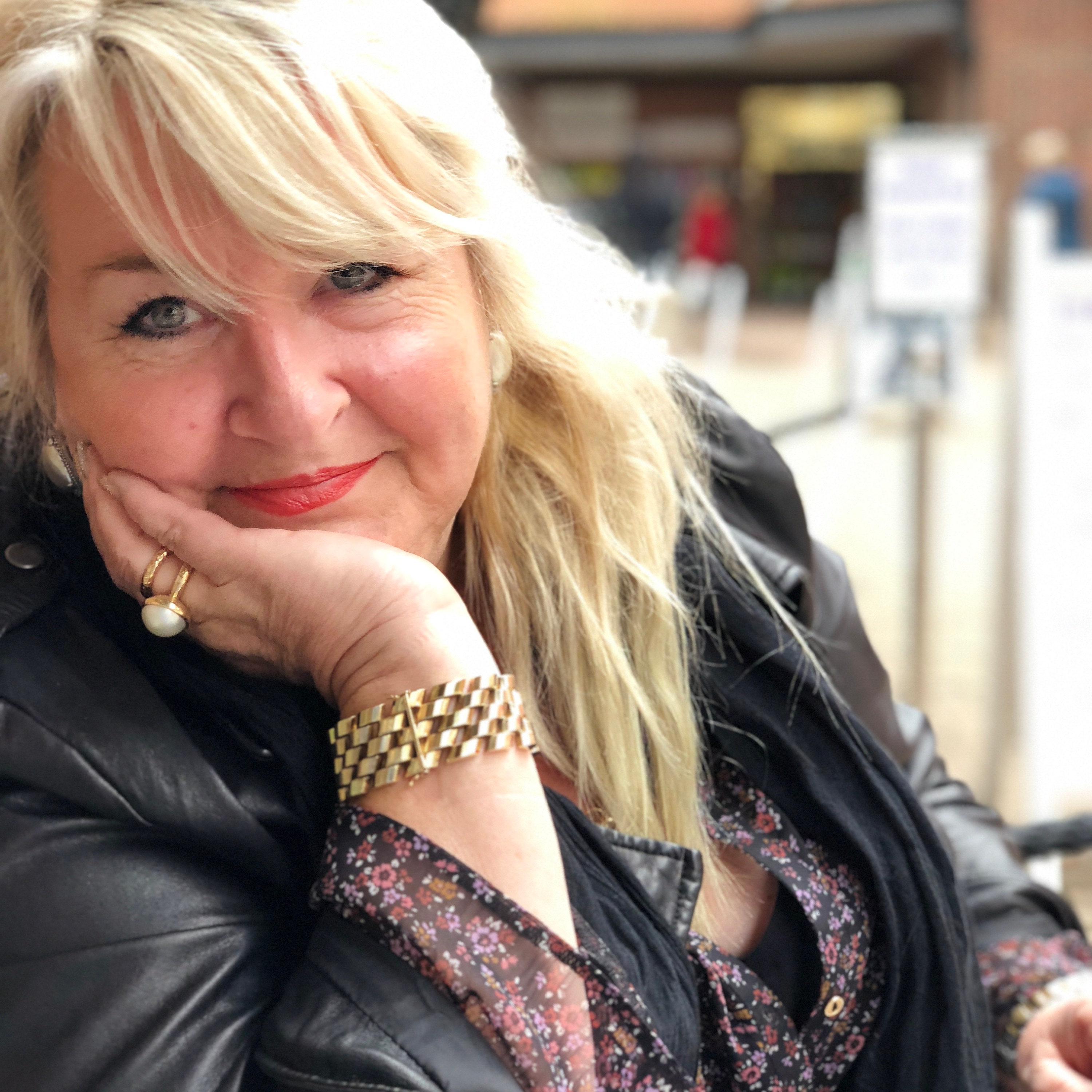 Adri Walker's Instagram, Twitter & Facebook on IDCrawl