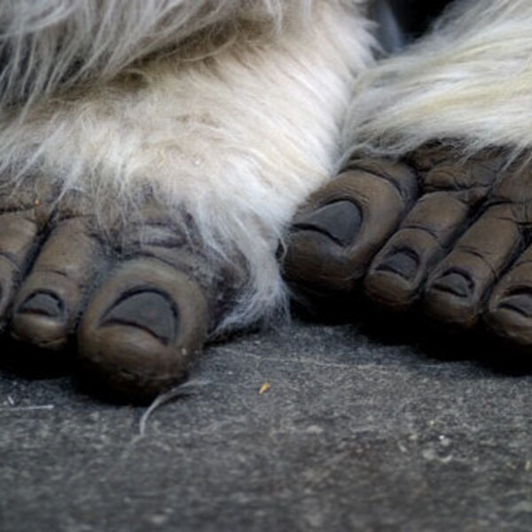 Yeti Handcrafted New Men Women Ladies Sheepskin Moccassin Boot Slippers ...