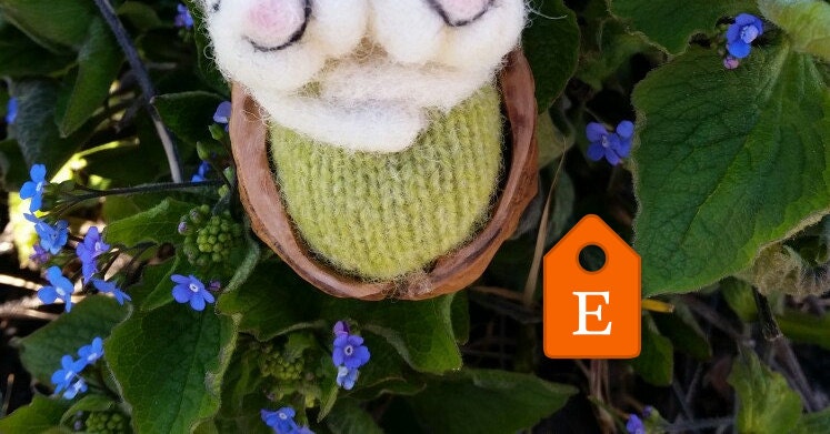 Sleeping Hugging Bunny and Mouse in a Walnut Shell Ornament - Etsy