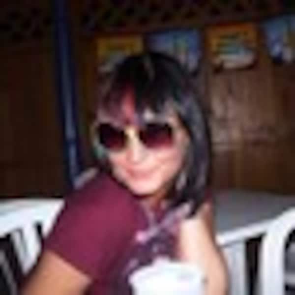 Twin Peaks Pilot Episode TV Script Signed David Lynch, Mark Frost, Lara ...