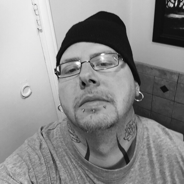 1:1 Scale Life Size Walking Dead RV Zombie Bust With Screwdriver - Etsy