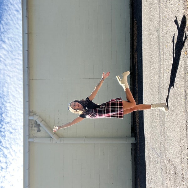 Yeet or Be Yeeted Sticker - Etsy