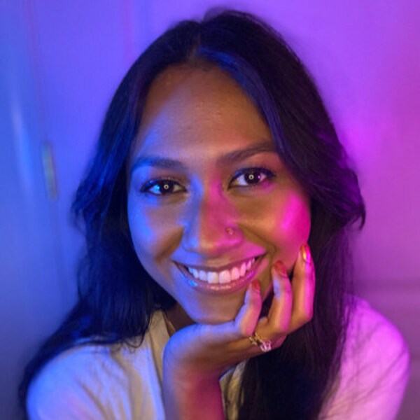 18K Filigree Art Deco Diamond and Double Sapphire Ring // 0.2 TCW - Etsy