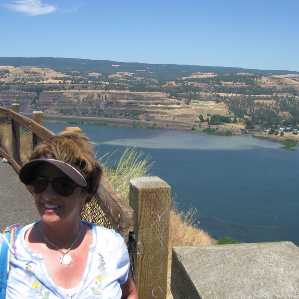 Chalcedony Rose With Druzy Quartz - Etsy