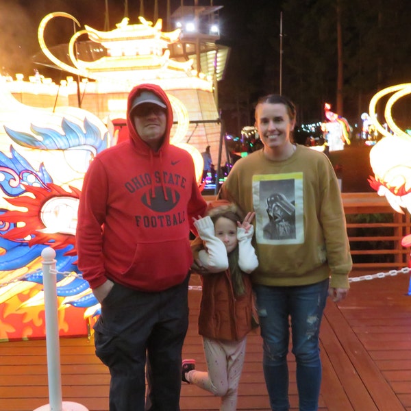 Mini Cakes and Cake Pop Ice Cream Cone Party Package, Cake Pops With ...