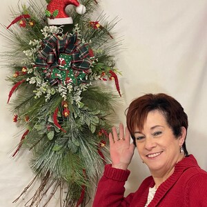 Poinsetta Teardrop Swag - Etsy