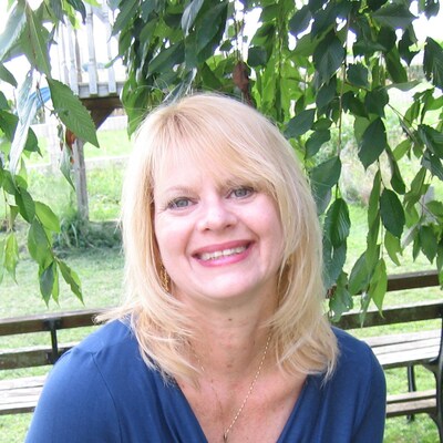 Ellen Lawrence's favorite items - Etsy