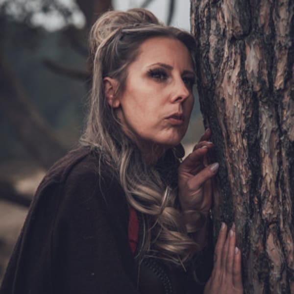 Shieldmaiden Warrior Armor, Antique Brown Leather Female Viking Chest-plate LARP Cosplay ...