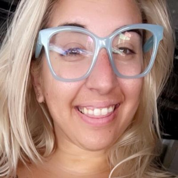 Fourth Wing Sweatshirt OFFICIALLY LICENSED Iron Flame Crewneck, Fourth ...