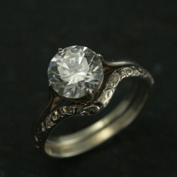 SALE Oval Ring Bezel Setting Mirror Mirror Unique Engagement Ring Split ...