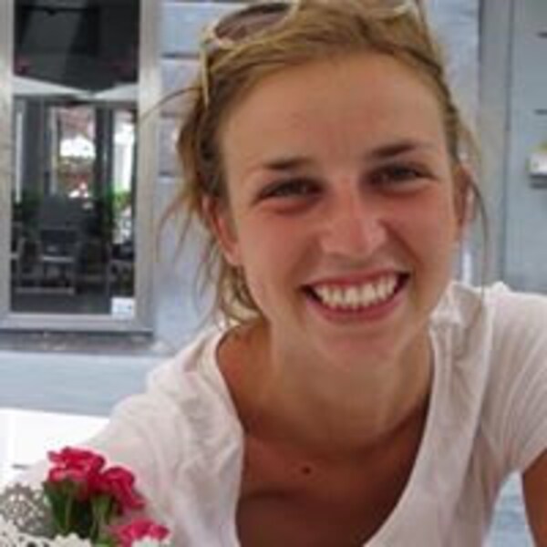 Modern & Minimalist Cv/resume Template, Editable Online, Professional ...